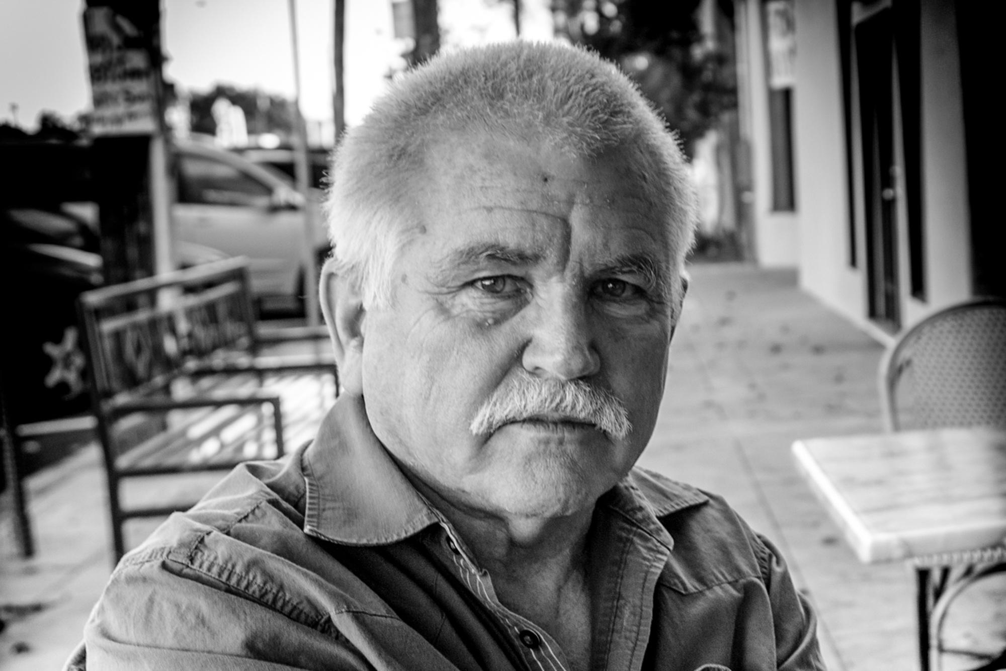 Fallece Mike Davis, un sociólogo inusual: "La desesperación es inútil ...